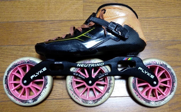 FLYKE Frame: 滑々専科（すべすべせんか）